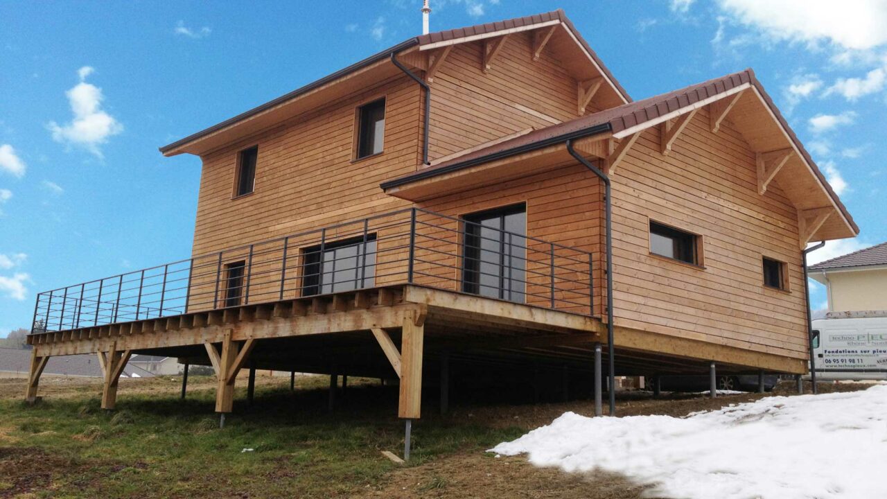 Fondation avec pieux vissés pour maison par Techno Pieux.