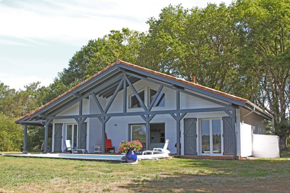 Maison bois typique landaise par Alaya - la maison bois par maisons ...